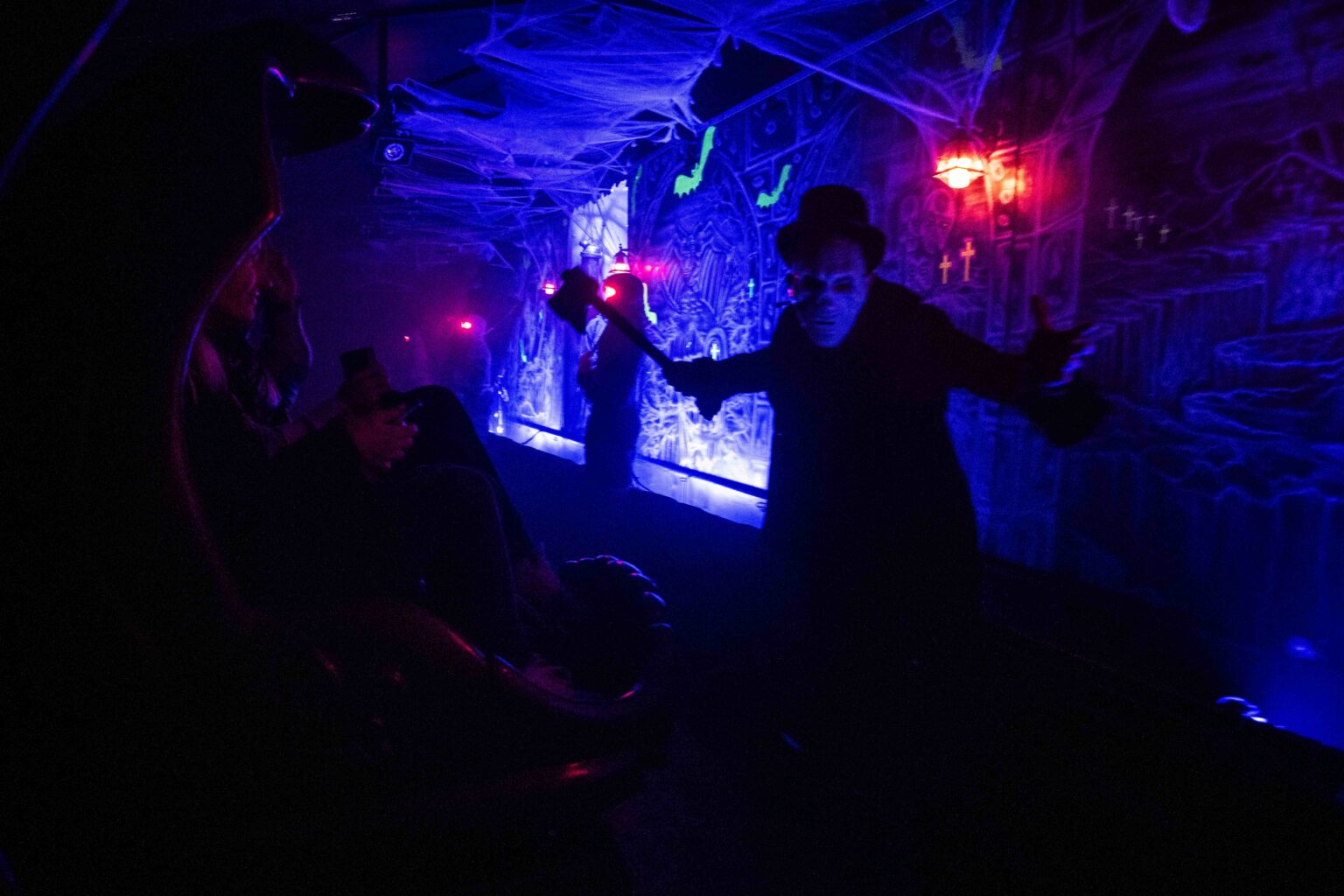 Heuer zu Gast: Daemonium, XXL Schaukel und Olympia Looping ⋆ Prater.at